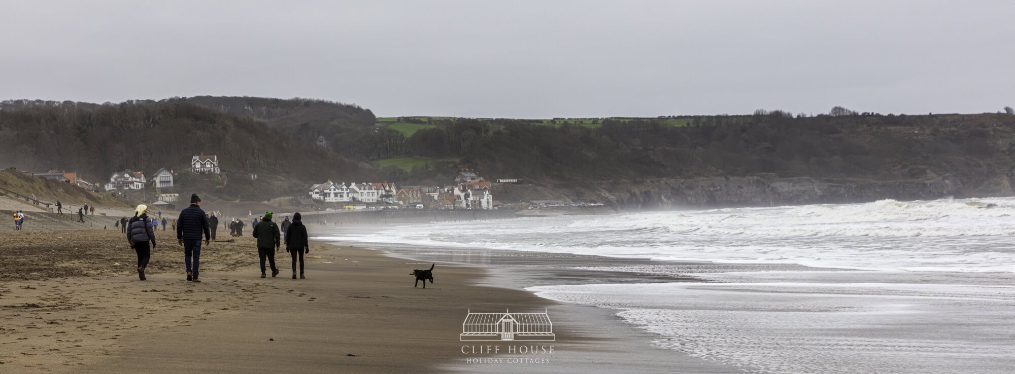 Winter beach walk from Whitby to Sandsend